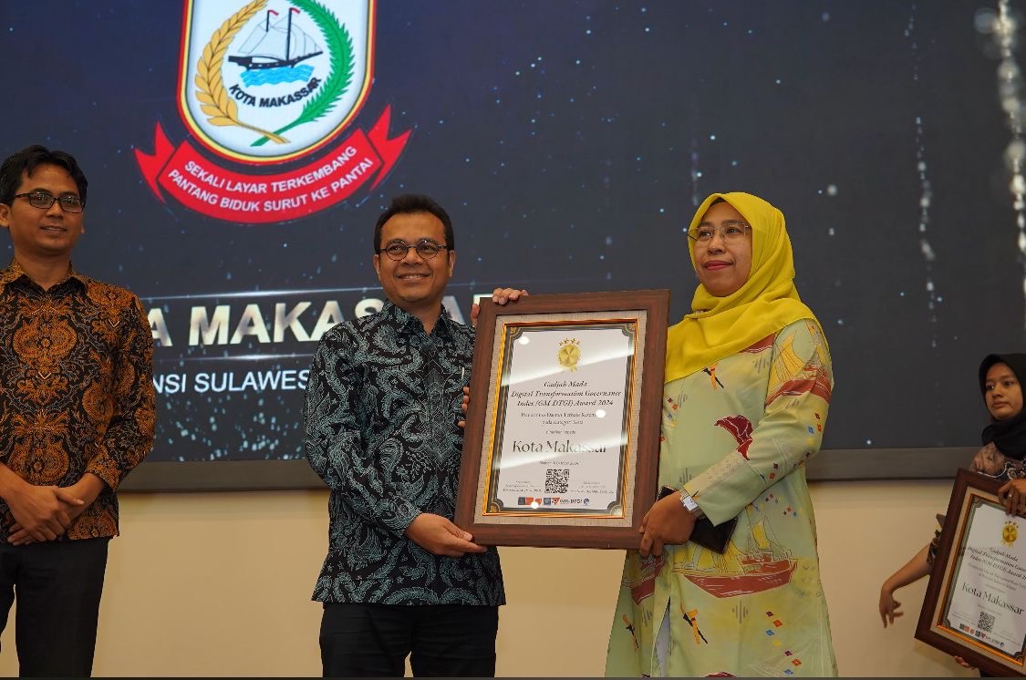Pemkot Makassar Terima Penghargaan Terbaik GM-DTGI 2024