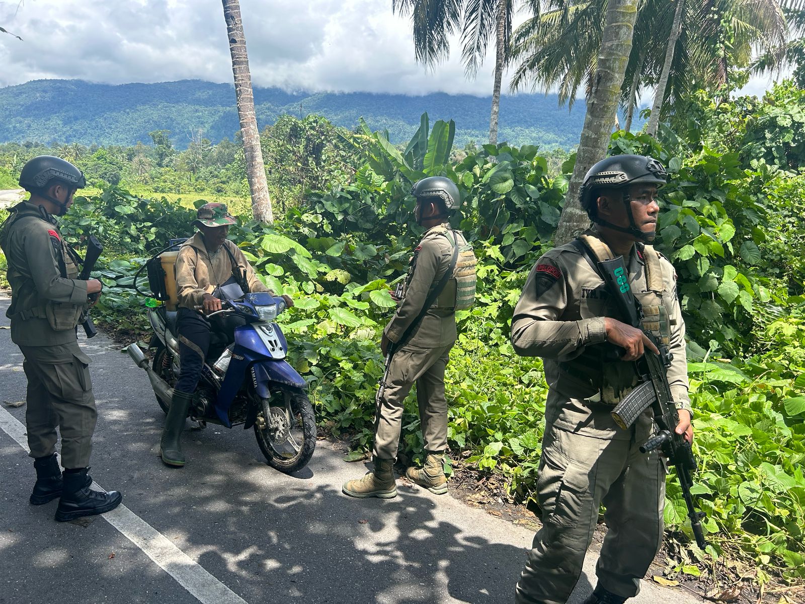 Cegah Penyelundupan Senpi dan Handak, Razia Kendaraan Diintensif di Poso