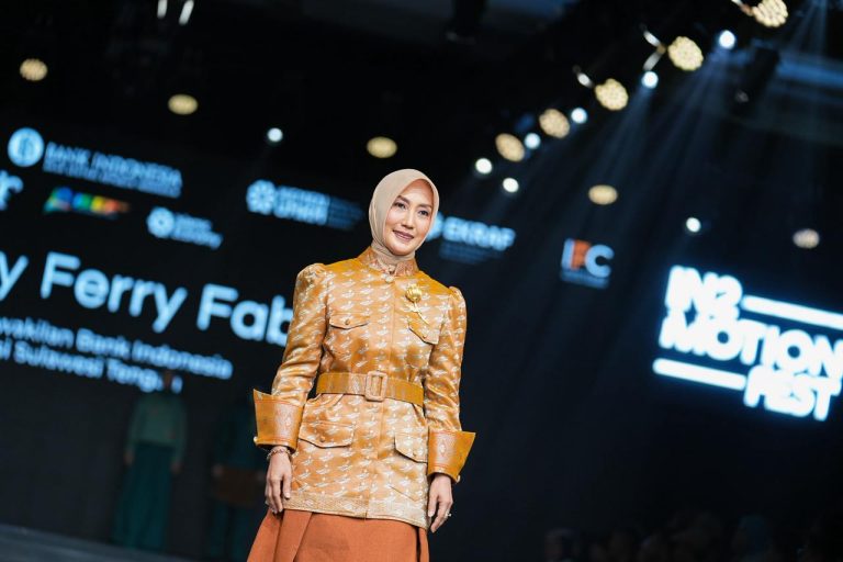 Batik Bomba Jadi Simbol Diplomasi Budaya Sulteng di IN2MOTIONFEST 2025